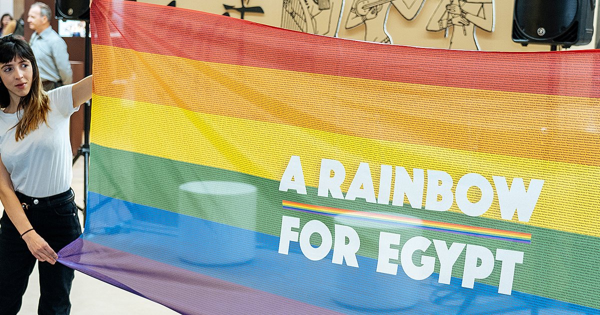 Levando o arco-íris de volta ao Egito - All Out